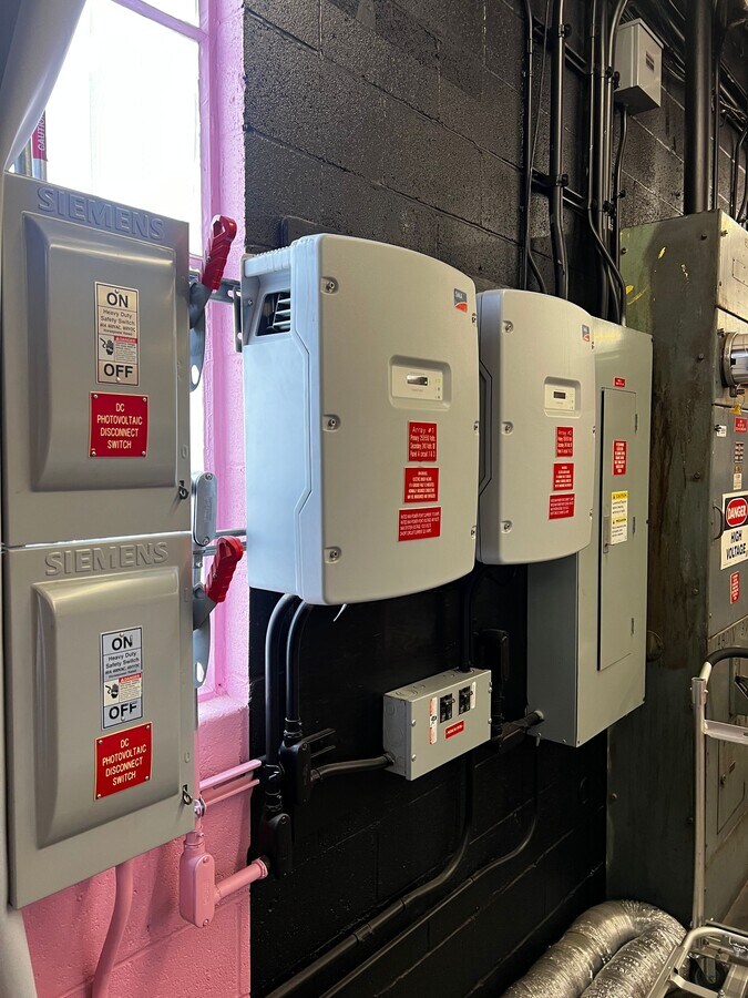 2205 N Hollywood Way, Burbank, CA 91505 - FREESTANDING COMMERCIAL/INDUSTRIAL | LoopNet