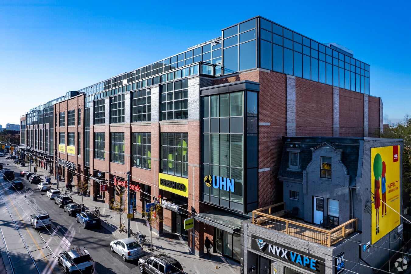 410-444 Bathurst St, Toronto, ON M5T 2S7 | LoopNet