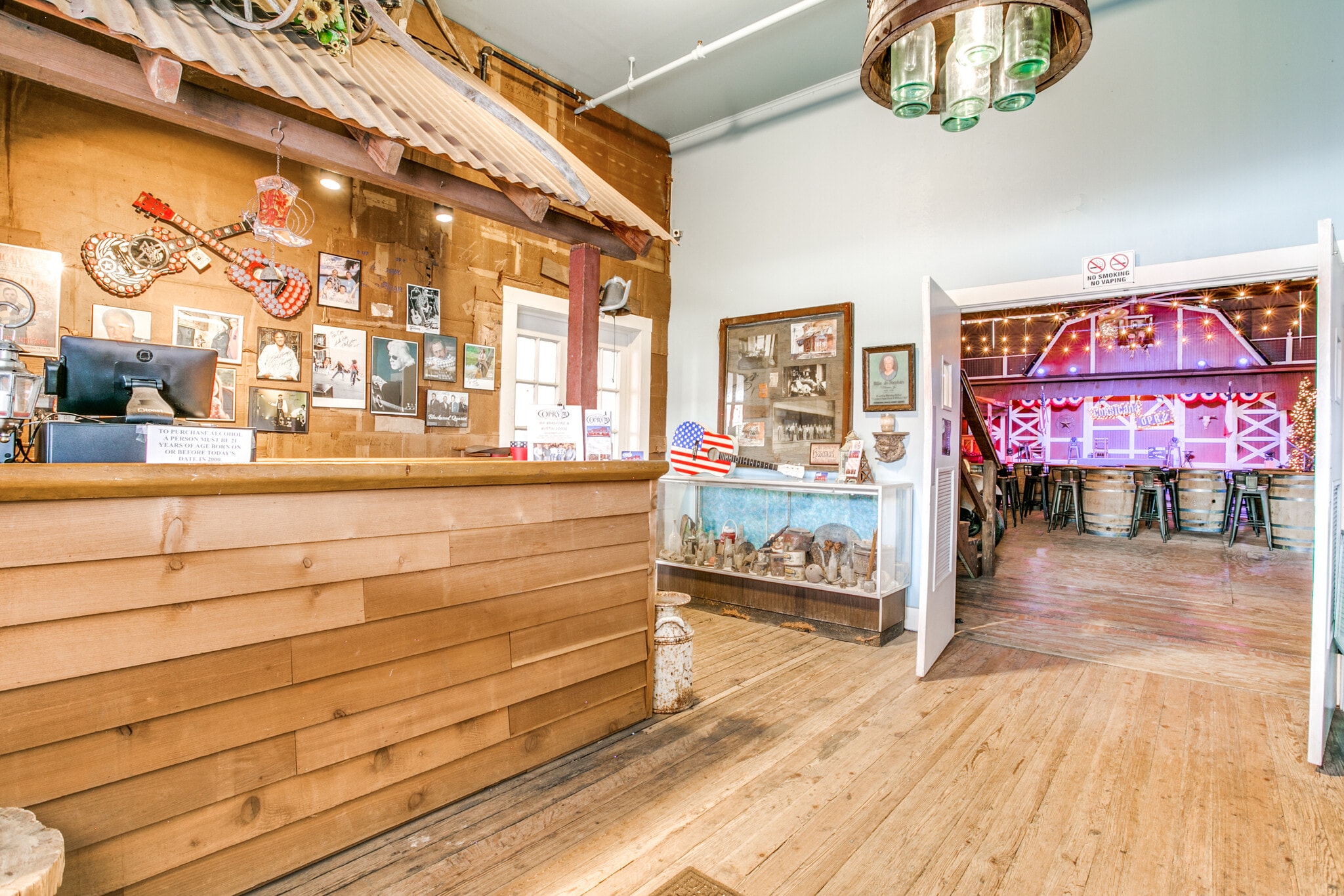 215 G W Jackson Ave, Corsicana, TX 75110 - Corsicana Opry | LoopNet