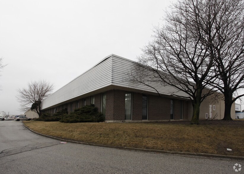 61 Rayette Rd, Concord, ON L4K 2B9 | LoopNet