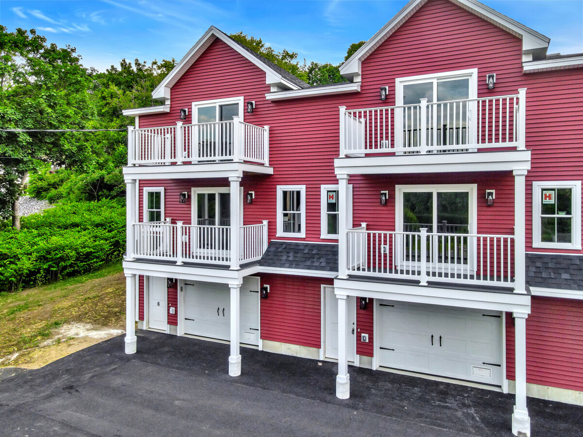 211 Water St, Hallowell, ME 04347 - Multifamily for Sale | LoopNet 211 Water St, Hallowell, ME 04347 - Multifamily for Sale | LoopNet
