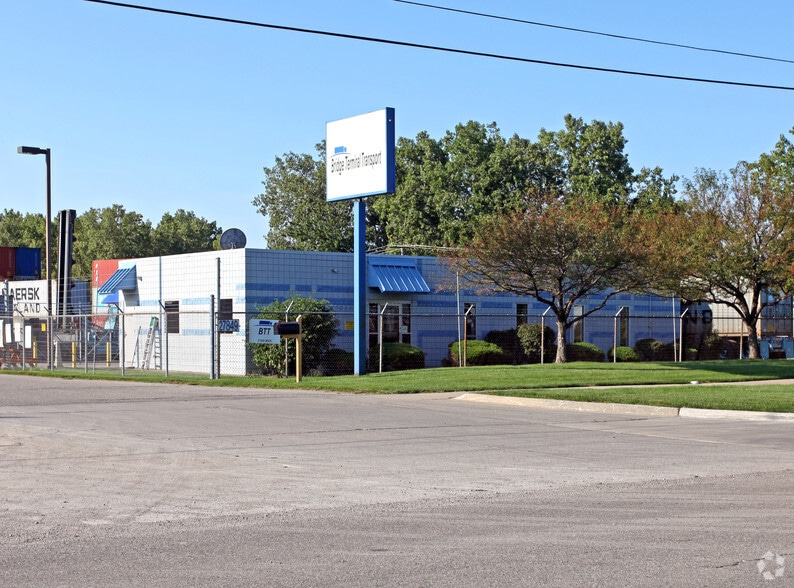 27849 Wick Rd, Romulus, MI 48174 | LoopNet