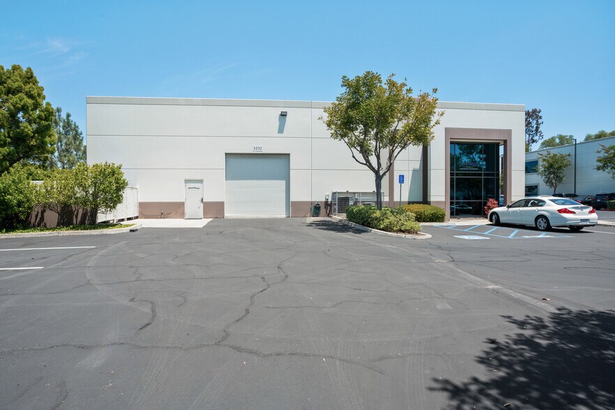 3232 Grey Hawk Ct, Carlsbad, CA 92010 - Building H | LoopNet