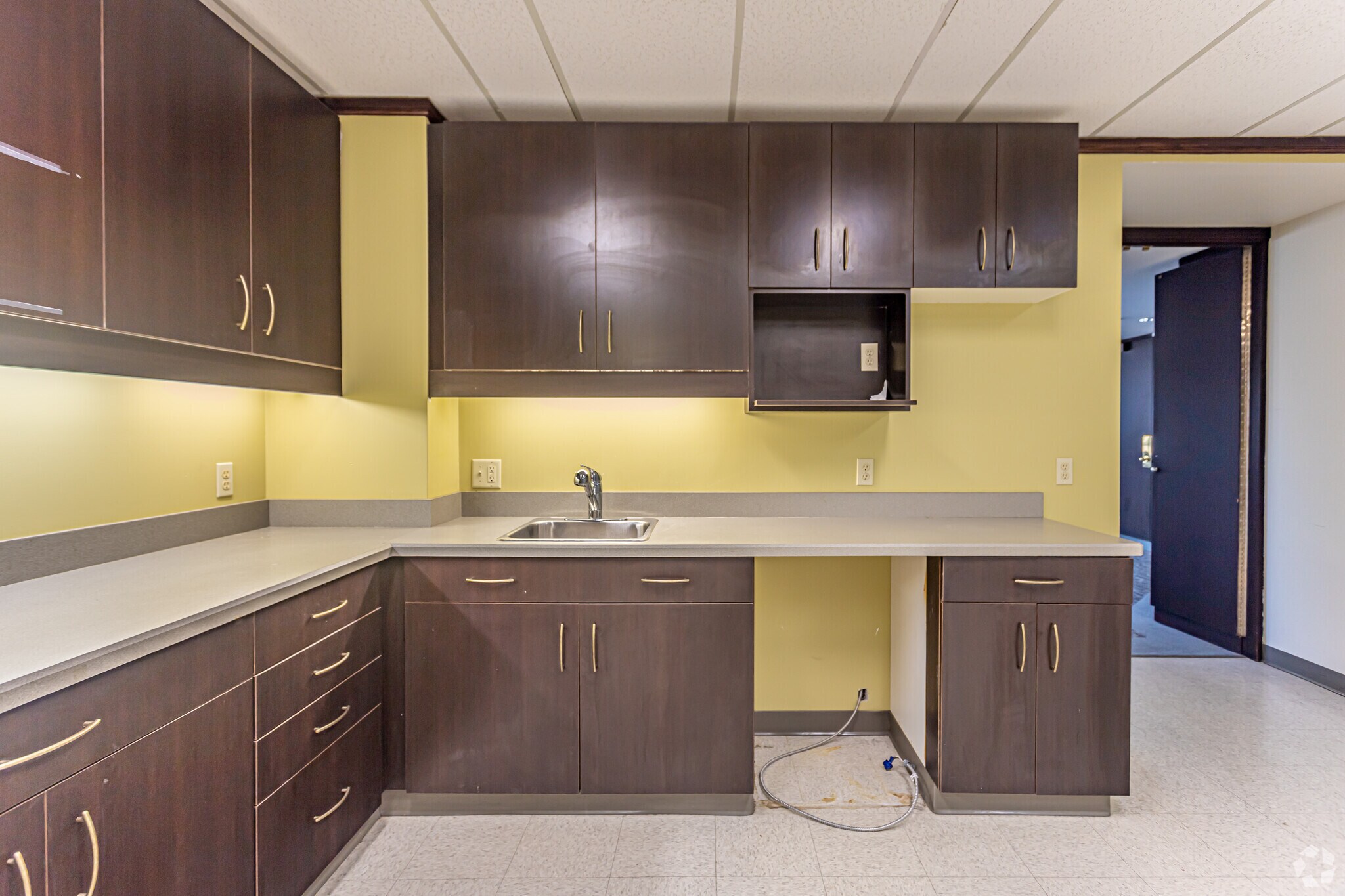 10665 Jasper Ave, Edmonton, AB T5J 3S9 - First Edmonton Place | LoopNet