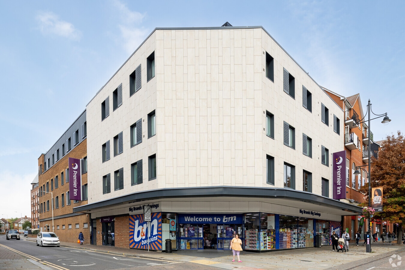 Market Pl, Romford, RM1 3AB - Romford Shopping Hall | LoopNet