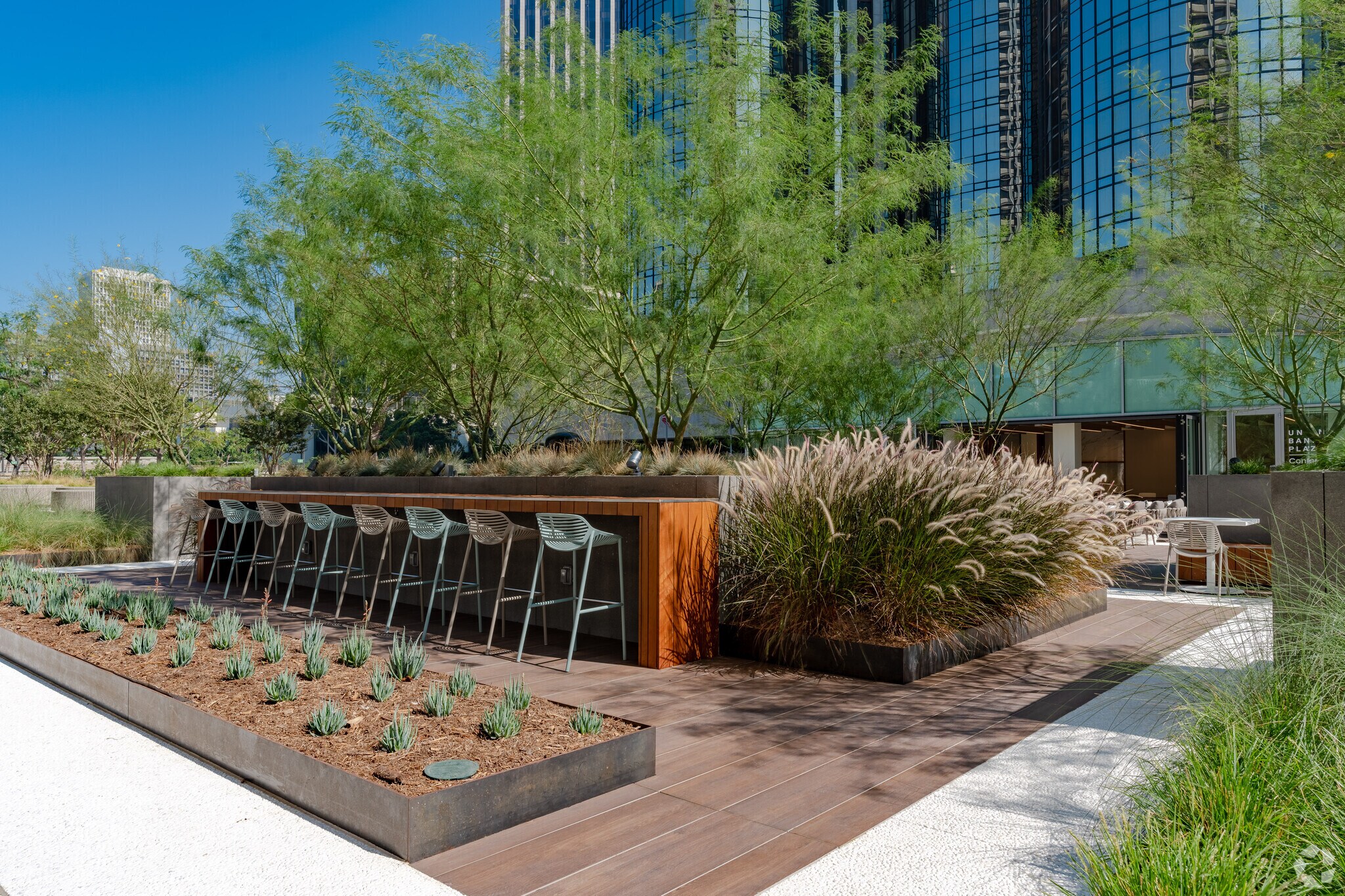 445 S Figueroa St, Los Angeles, CA 90071 - Union Bank Plaza | LoopNet