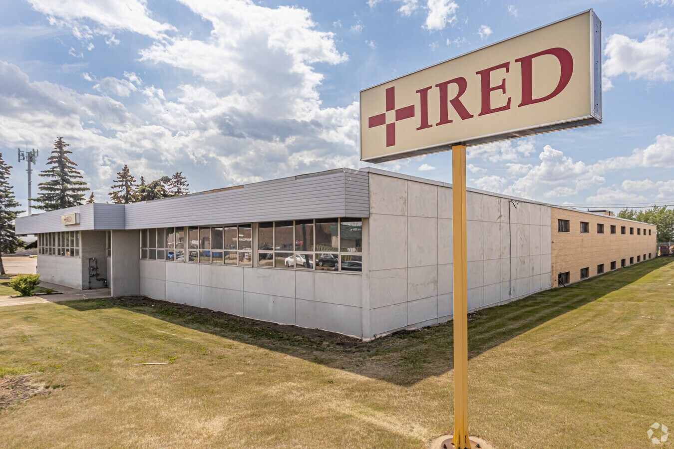 11330 143 St NW, Edmonton, AB T5M 1V5 | LoopNet