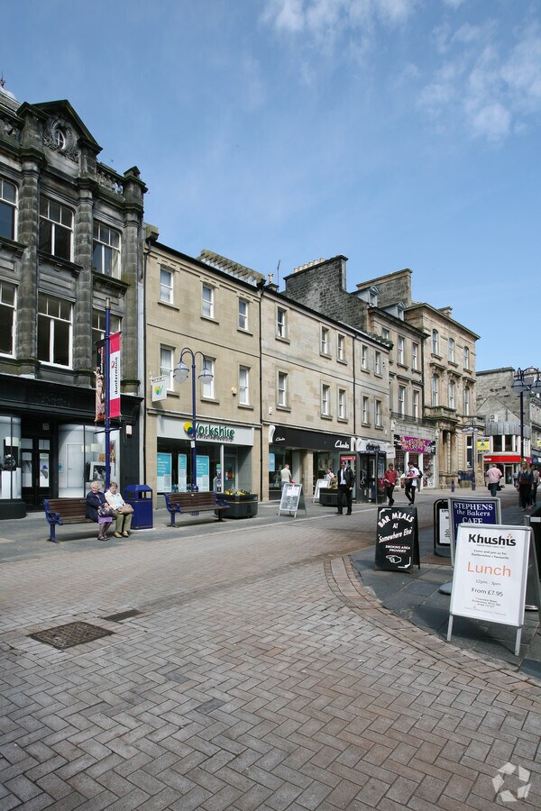 72-76 High St, Dunfermline, KY12 7AT | LoopNet