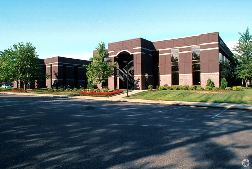 10170 Linn Station Rd, Louisville, KY 40223 - NTS Center | LoopNet