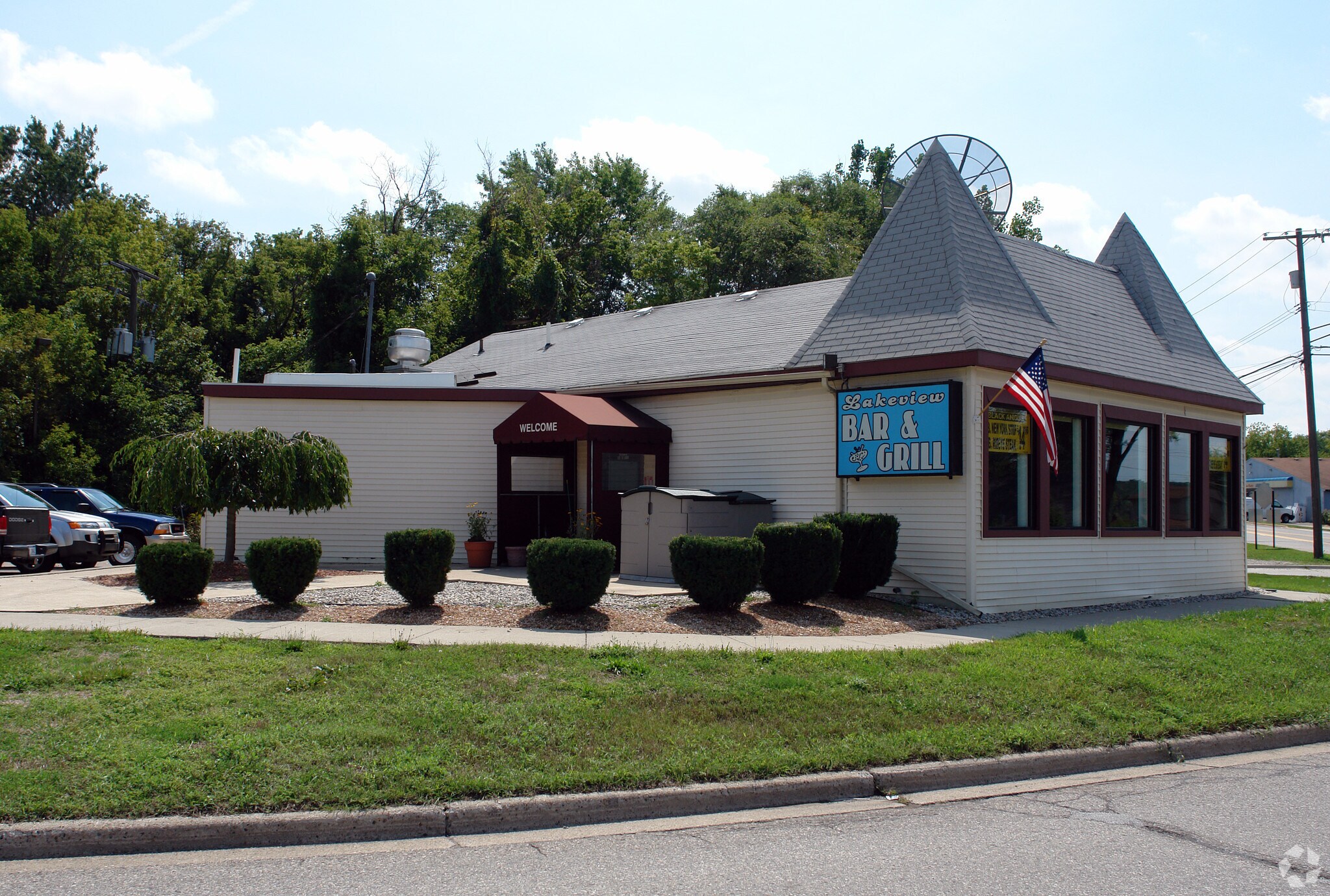 43393 W 13 Mile Rd, Novi, MI 48377 | LoopNet