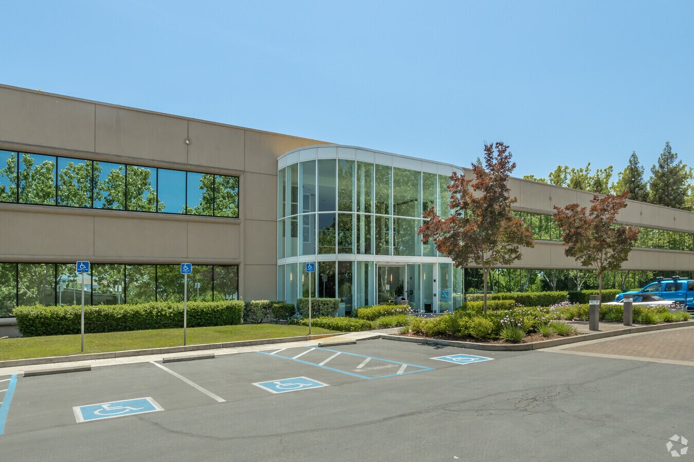 2295 Gateway Oaks Dr, Sacramento, CA 95833 | LoopNet