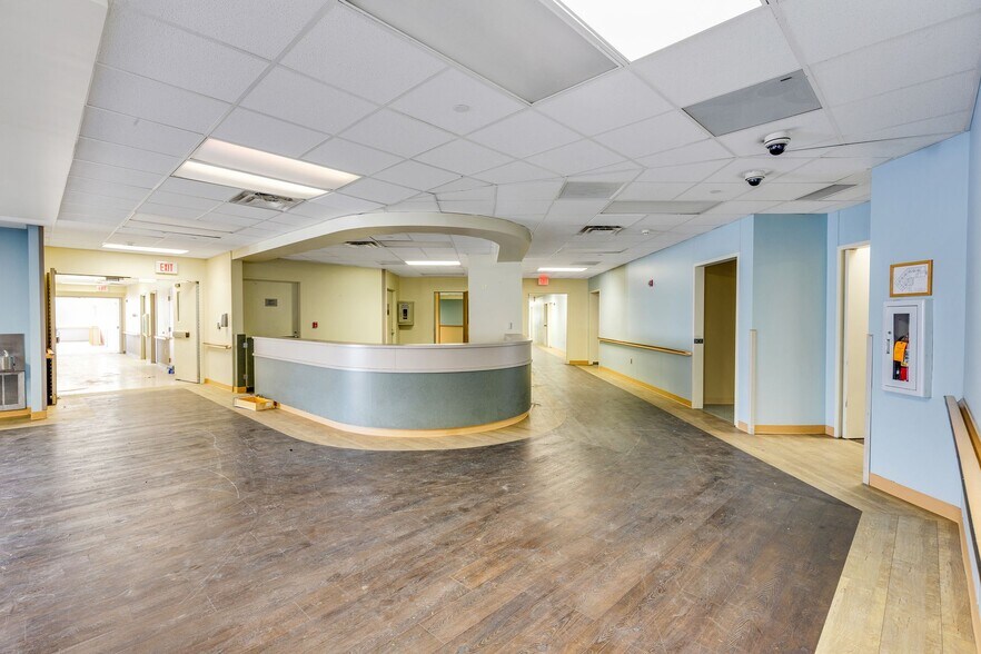 5121 Raytown Rd, Kansas City, MO 64133 - Two Rivers Psychiatric Hospital | LoopNet