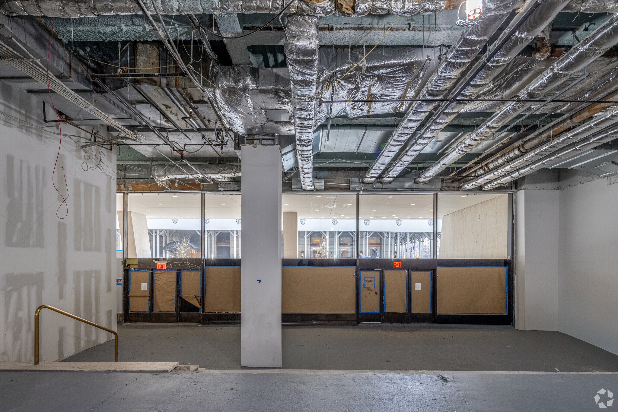 9 W 57th St, New York, NY 10019 - 9W57 | LoopNet