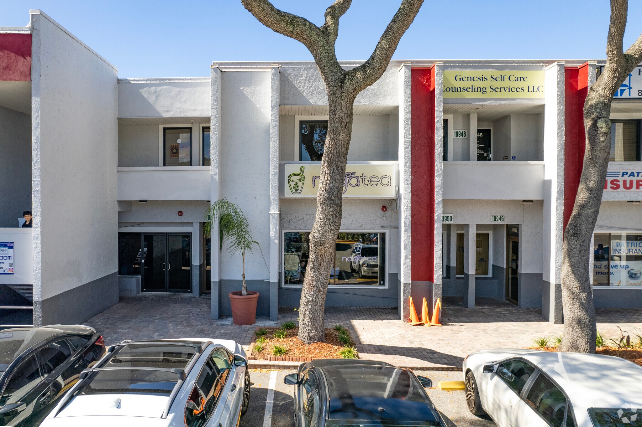 10906 N 56th St, Tampa, FL 33617 - Temple Terrace Village | LoopNet