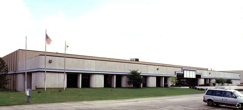 701 N Rohlwing Rd, Itasca, IL 60143 - Industrial for Lease | LoopNet