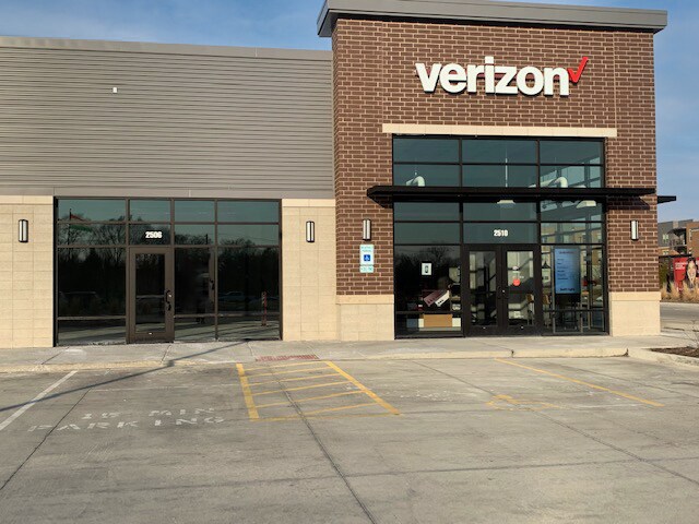 2500 N Randall Rd, Elgin, IL 60124 | LoopNet