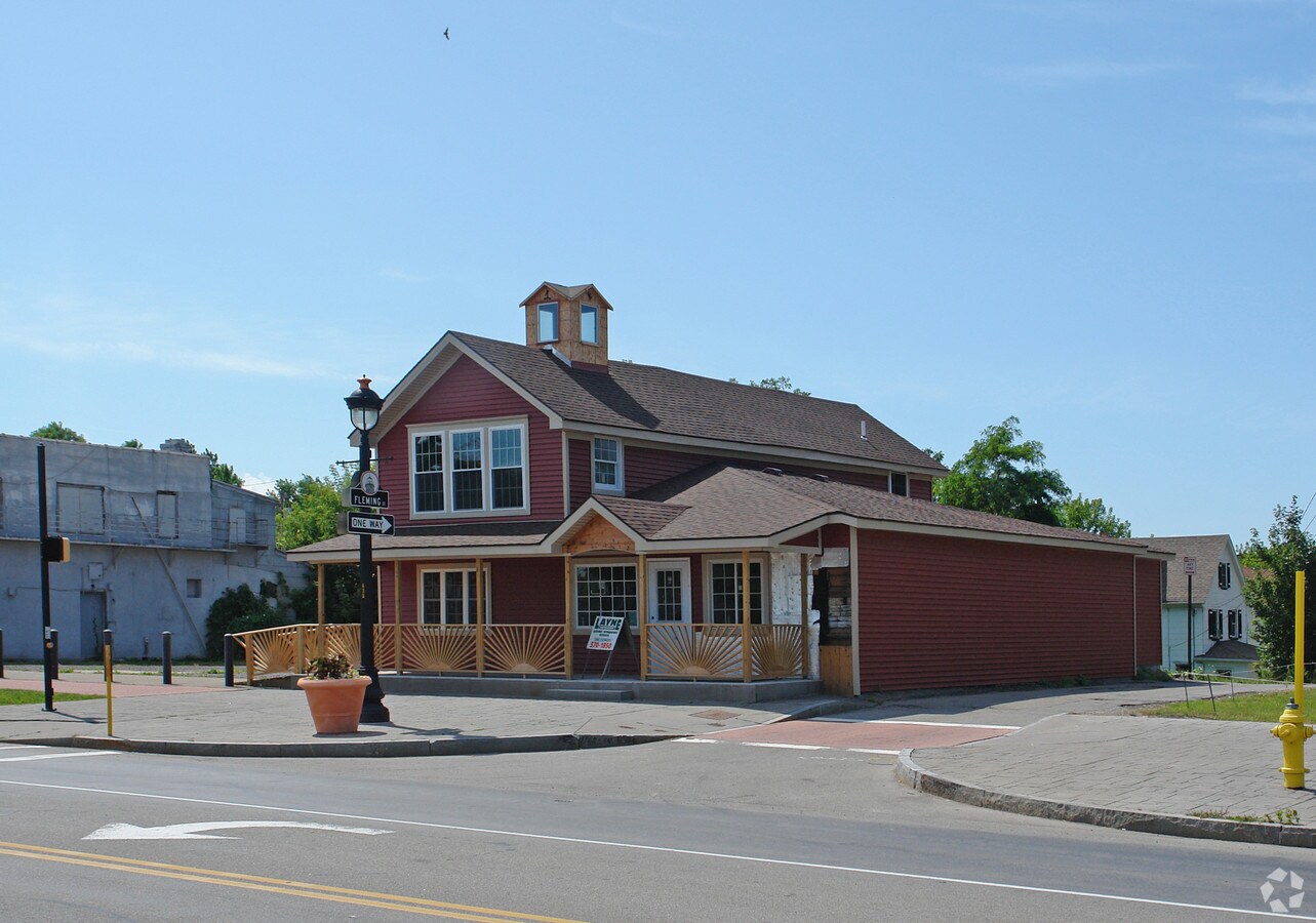 4669 Lake Ave, Rochester, NY 14612 | LoopNet