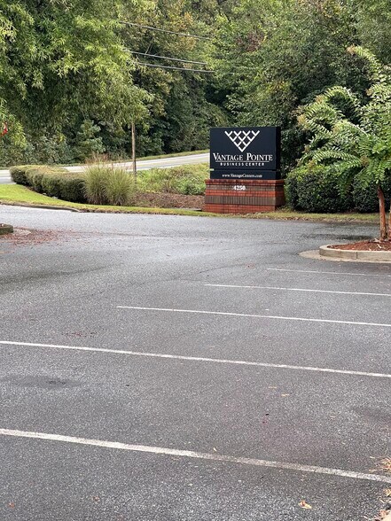 4250 Keith Bridge Rd, Cumming, GA 30041 - Flex for Lease | LoopNet