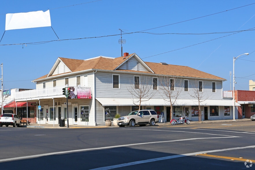 1056-1060 G St, Reedley, CA 93654 - Retail for Lease | LoopNet
