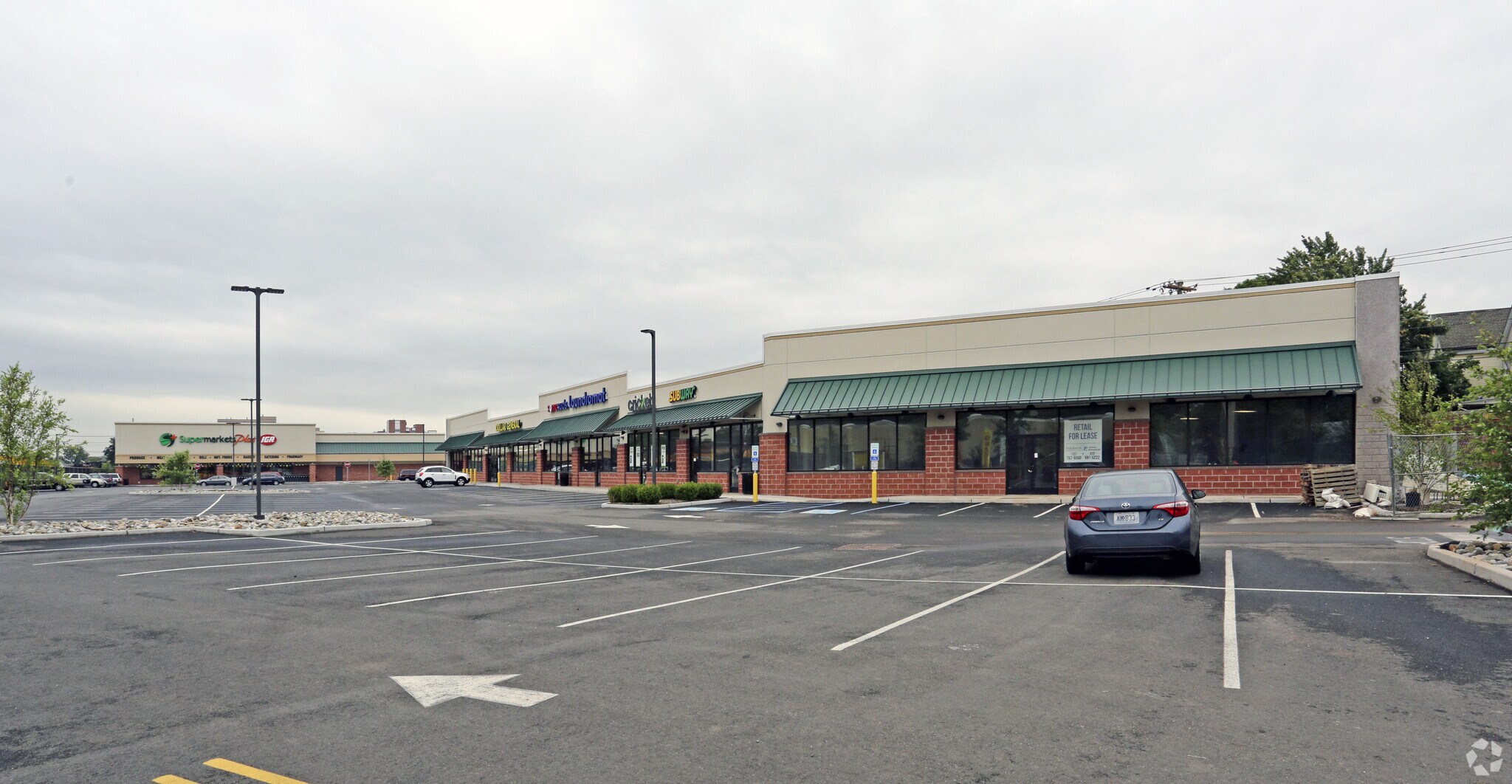 801 Livingston St, Elizabeth, NJ 07201 - Pointe Grande Plaza | LoopNet