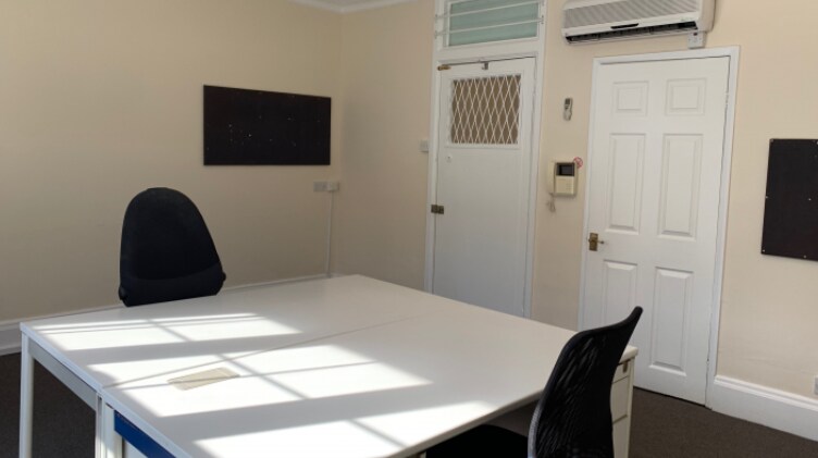 215 Lower Addiscombe Rd, Croydon, CR0 6RB | LoopNet