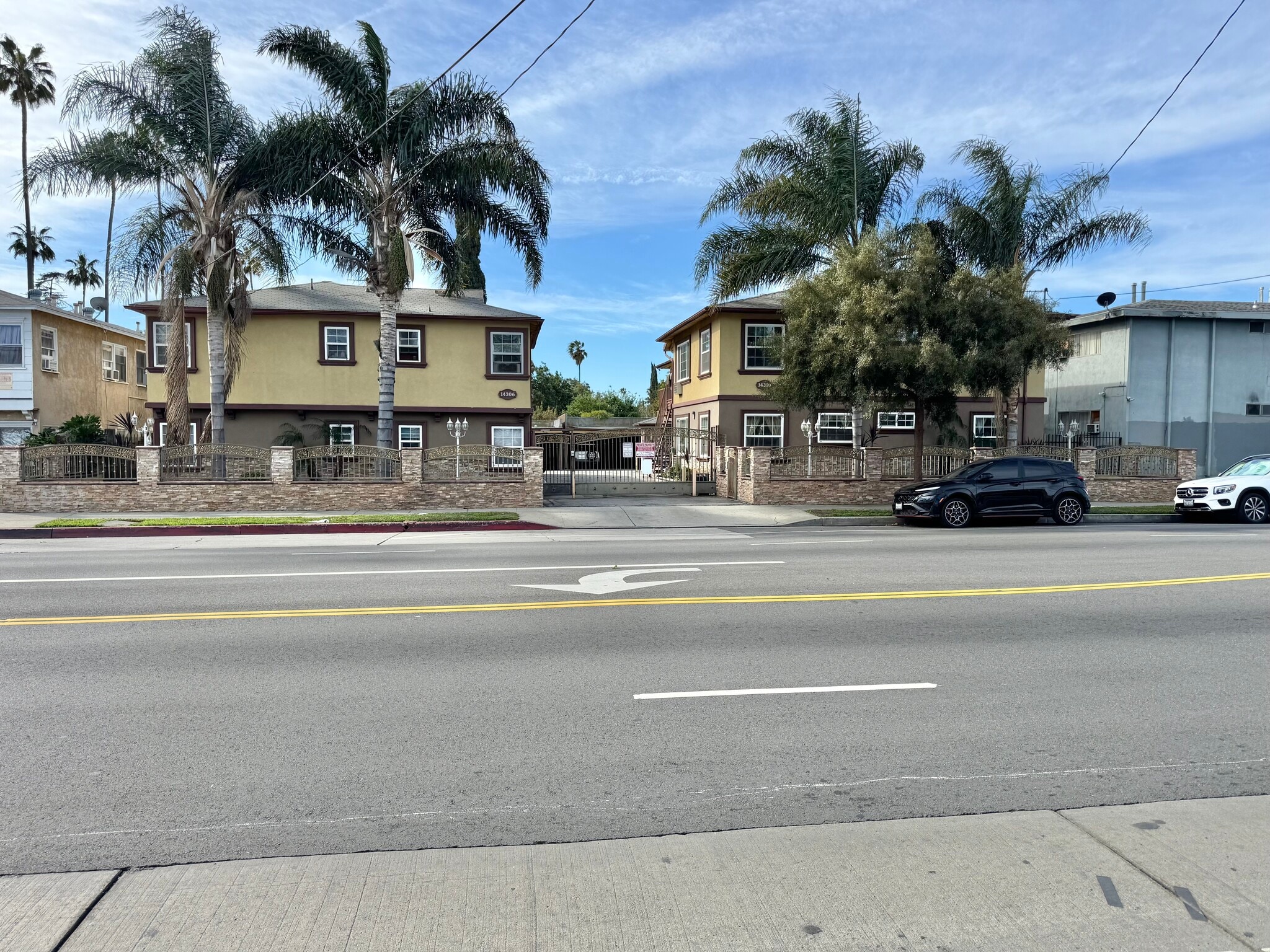 14306-14310 Vanowen St, Van Nuys, CA 91405 | LoopNet