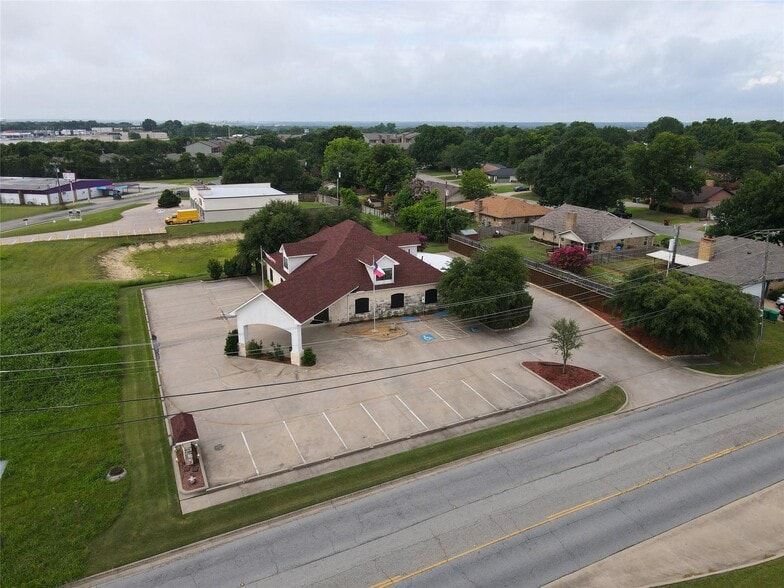 1700 Gallagher Dr, Sherman, TX 75090 - Office for Sale | LoopNet