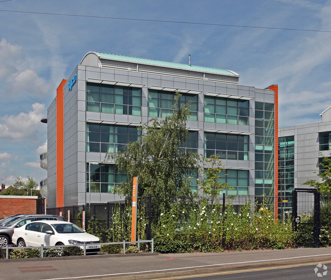 Farnham Rd, Slough, SL1 3TN | LoopNet