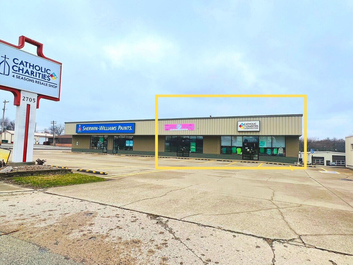 2715 N Water St, Decatur, IL 62526 | LoopNet