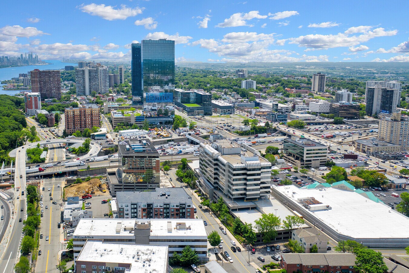 1 Bridge Plz N, Fort Lee, NJ 07024 - One Bridge Plaza | LoopNet