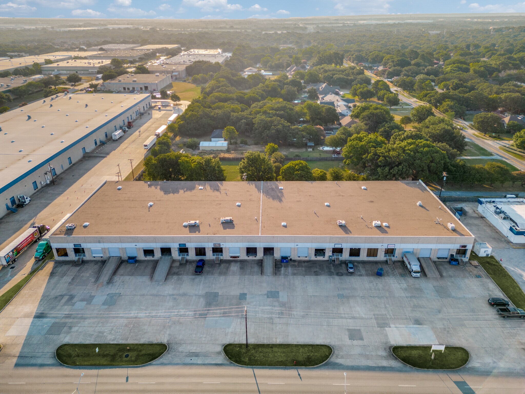 1922-1938 N Great Southwest Pky, Grand Prairie, TX 75050 - Industrial for Lease | LoopNet