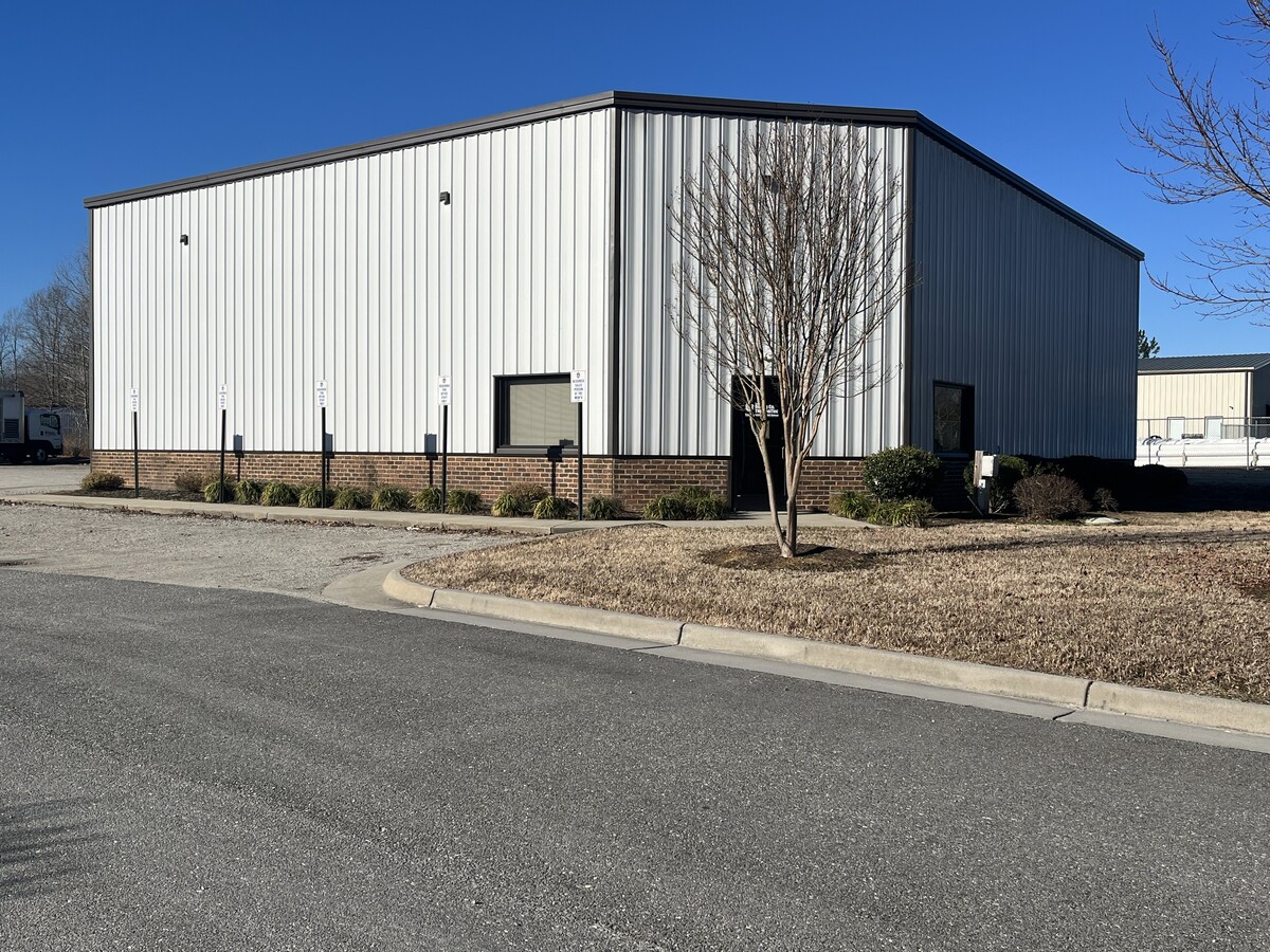 236 Industrial Blvd, Toano, VA 23168 | LoopNet