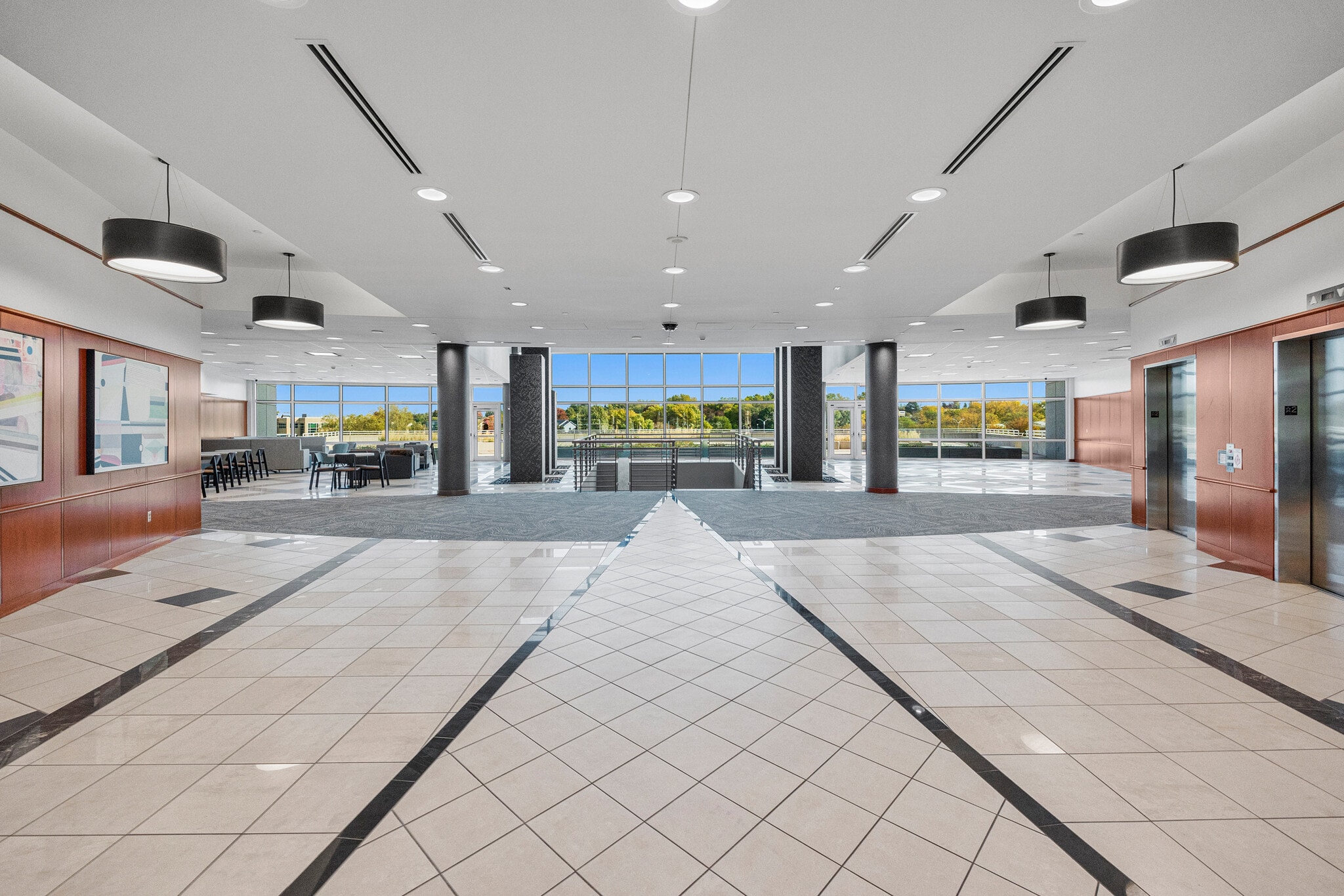 7001 Westown Pky, West Des Moines, IA 50266 - The Atlas Building | LoopNet