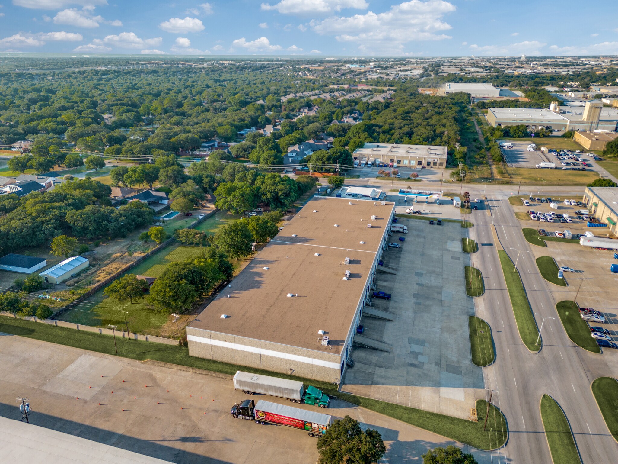 1922-1938 N Great Southwest Pky, Grand Prairie, TX 75050 - Industrial for Lease | LoopNet