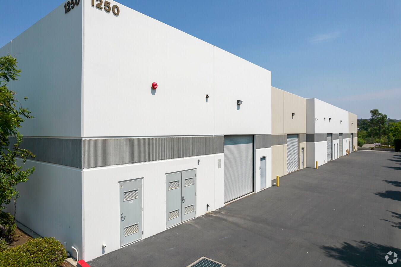 1250 Pacific Oaks Pl, Escondido, CA 92029 | LoopNet