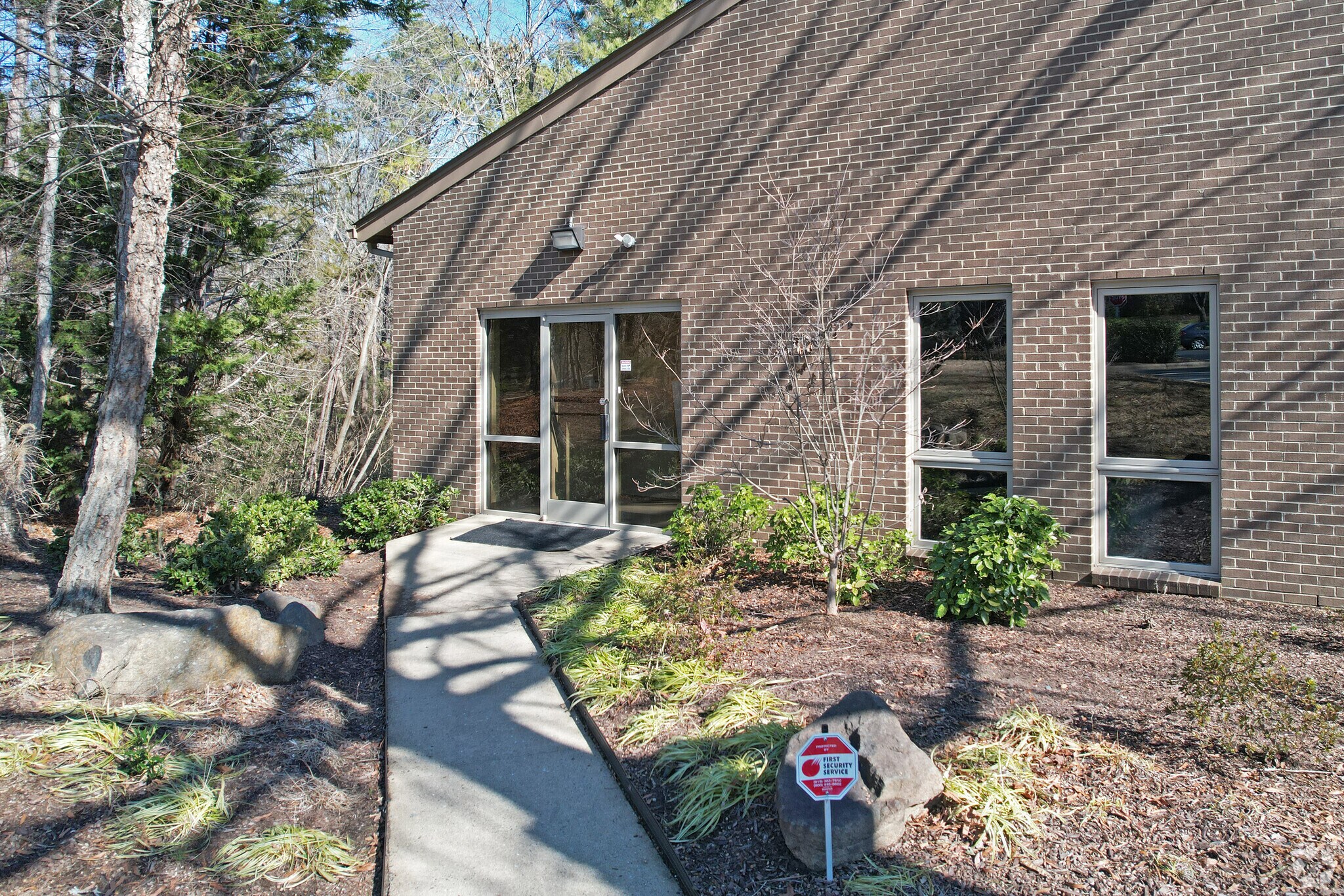 2609 N Duke St, Durham, NC 27704 - Building 800 | LoopNet 2609 N Duke St, Durham, NC 27704 - Building 800 | LoopNet