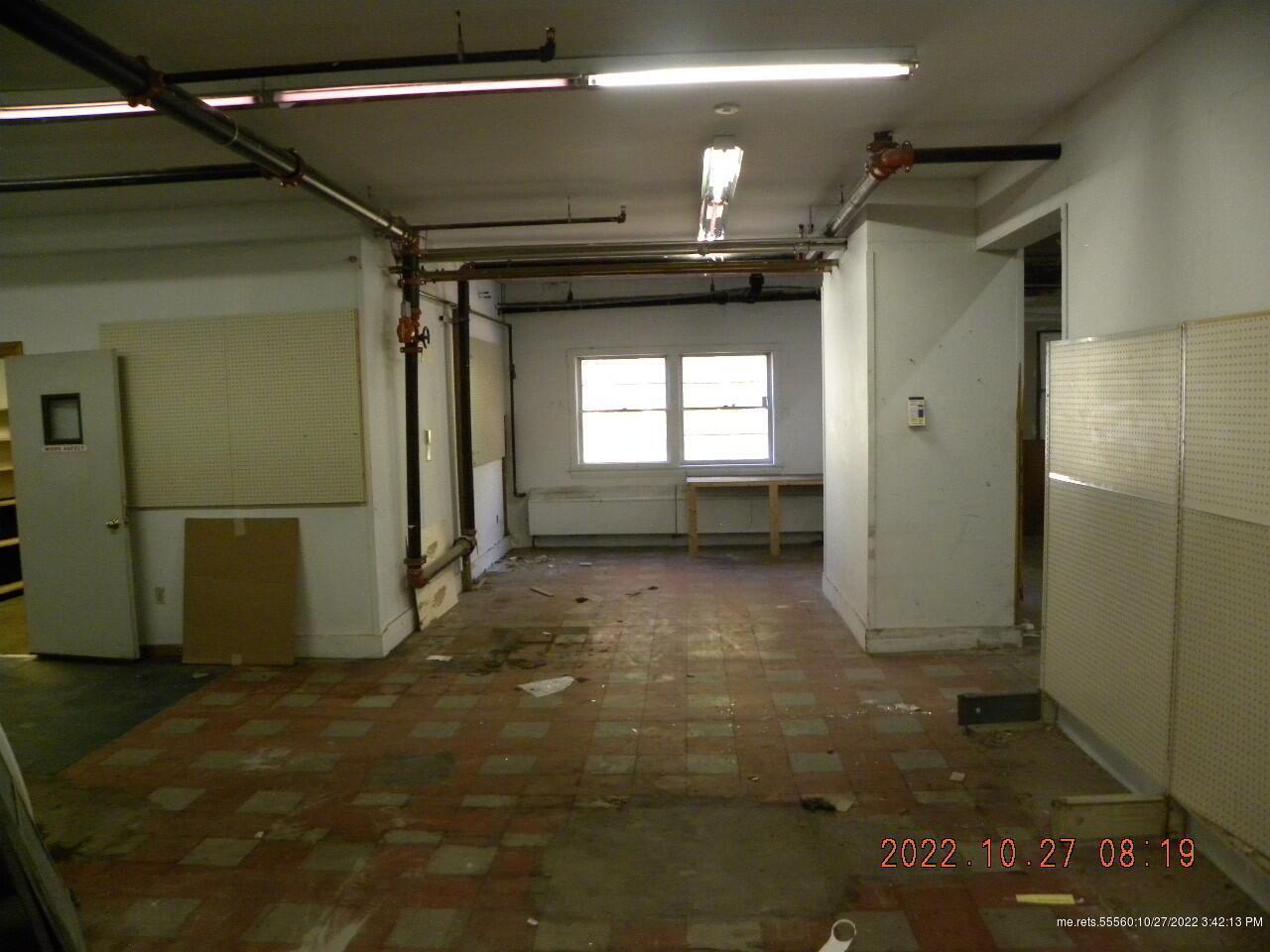 640 Main St, Springvale, ME 04083 - Retail for Sale | LoopNet