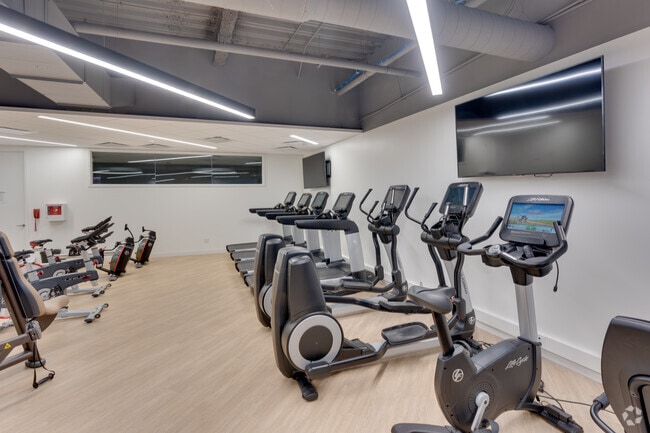 JLL - Chicago Commercial Listings & Brokers | LoopNet