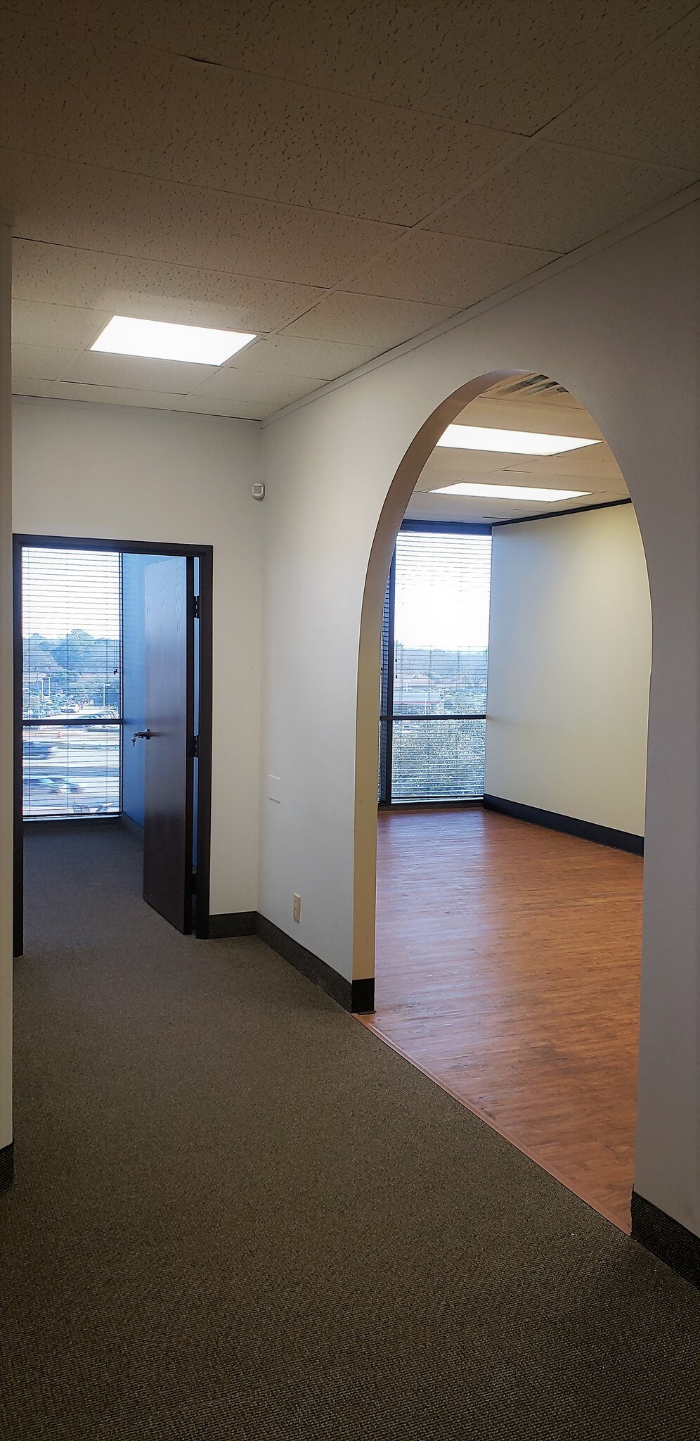 235 NE Loop 820, Hurst, TX 76053 - Spectrum Business Building | LoopNet.com