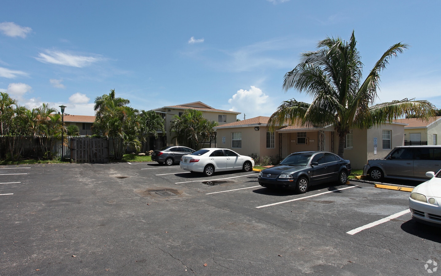 2331 Adams St, Hollywood, FL 33020 - Property Record | LoopNet