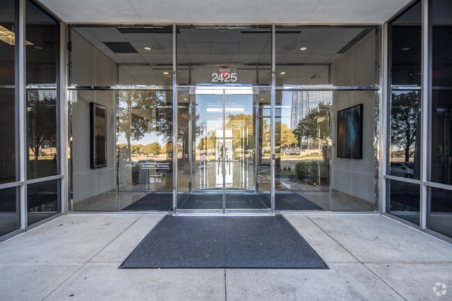 JLL - Dallas Commercial Listings & Brokers | LoopNet