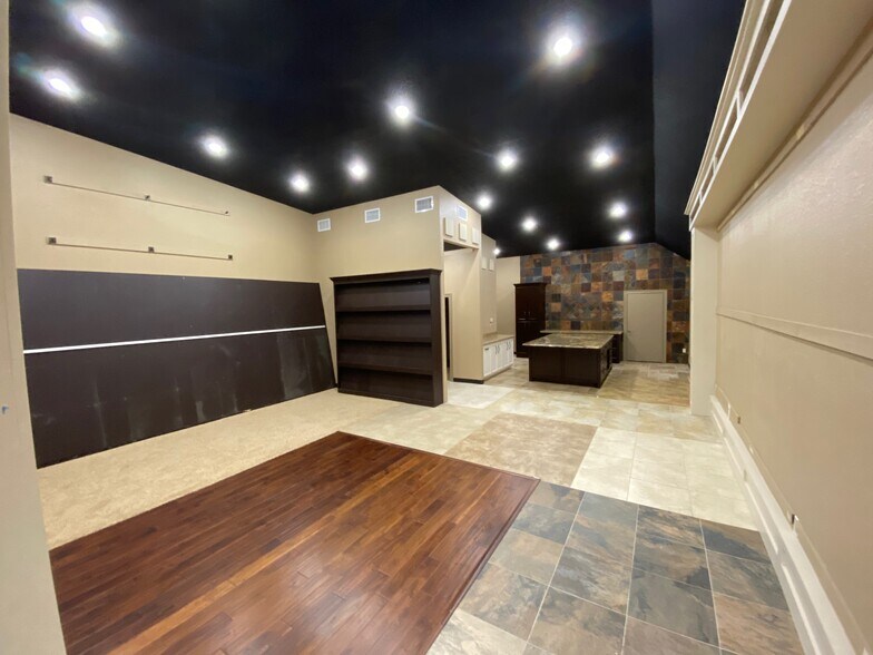 1715 Sawdust Rd, Spring, TX 77380 | LoopNet