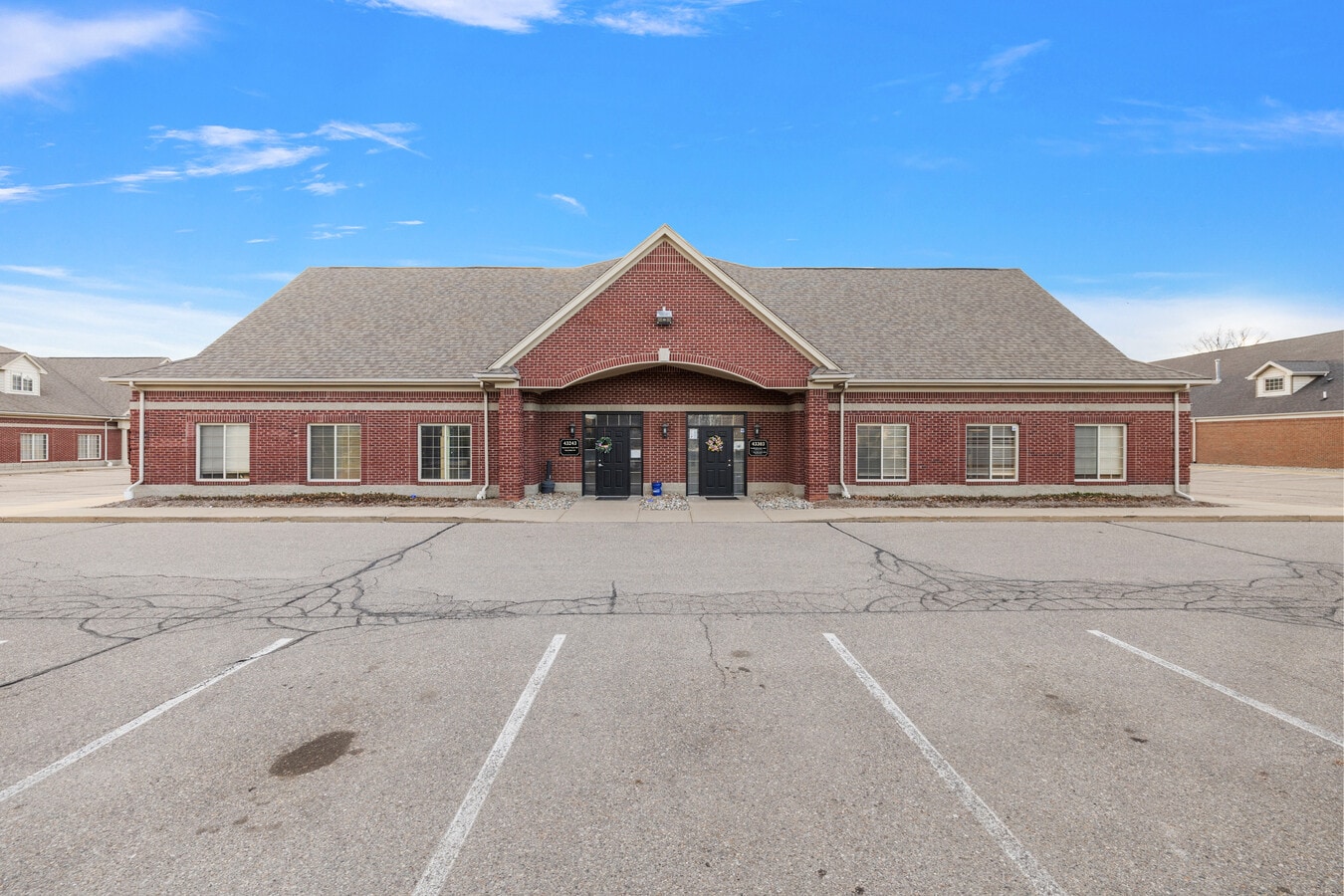43303 Schoenherr Rd, Sterling Heights, MI 48313 - Office for Sale | LoopNet