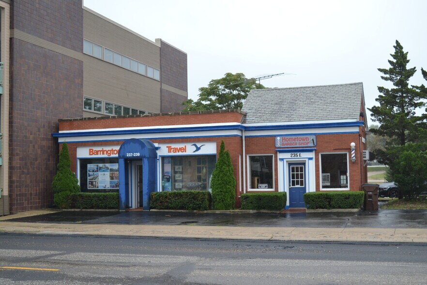 235 E Main St, Barrington, IL 60010 - 235-239 E. Main St. | LoopNet