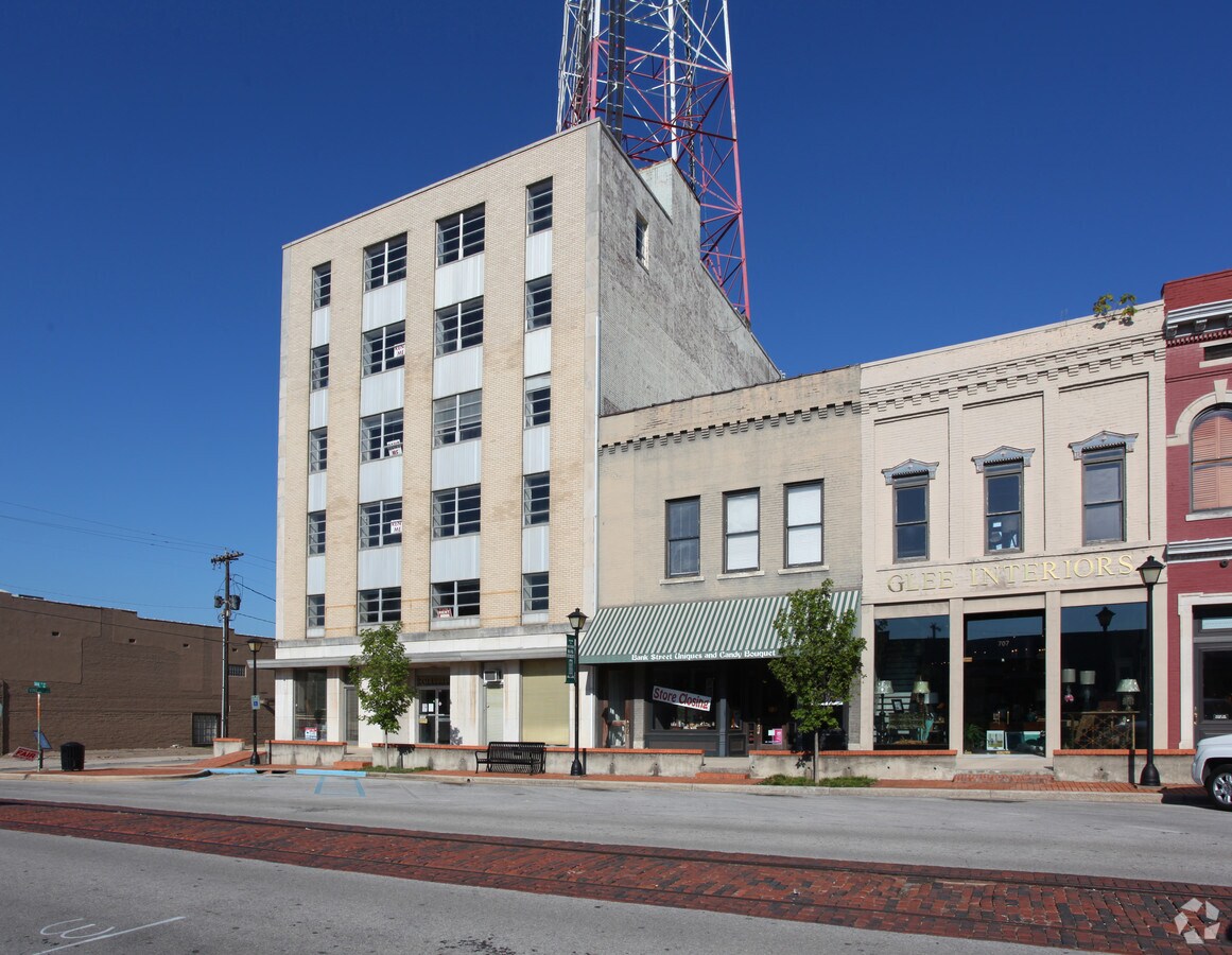 701 Bank St NE, Decatur, AL 35601 - Tower Building | LoopNet.com