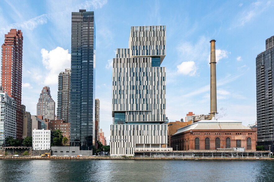 801 Main Ave, Norwalk, CT 06851 - The Towers at North Seven | LoopNet