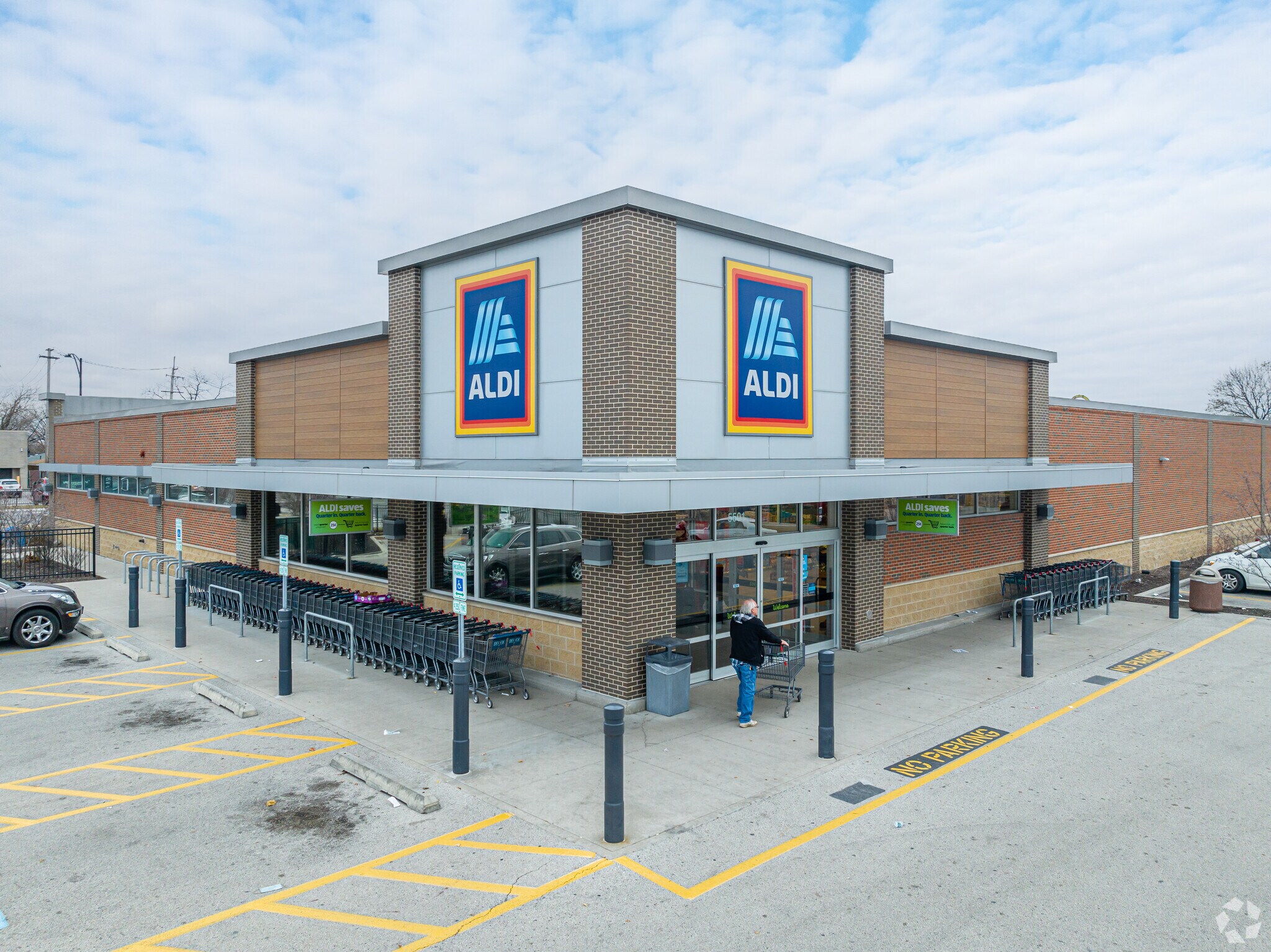 5501 S Harlem Ave, Chicago, IL 60638 | LoopNet