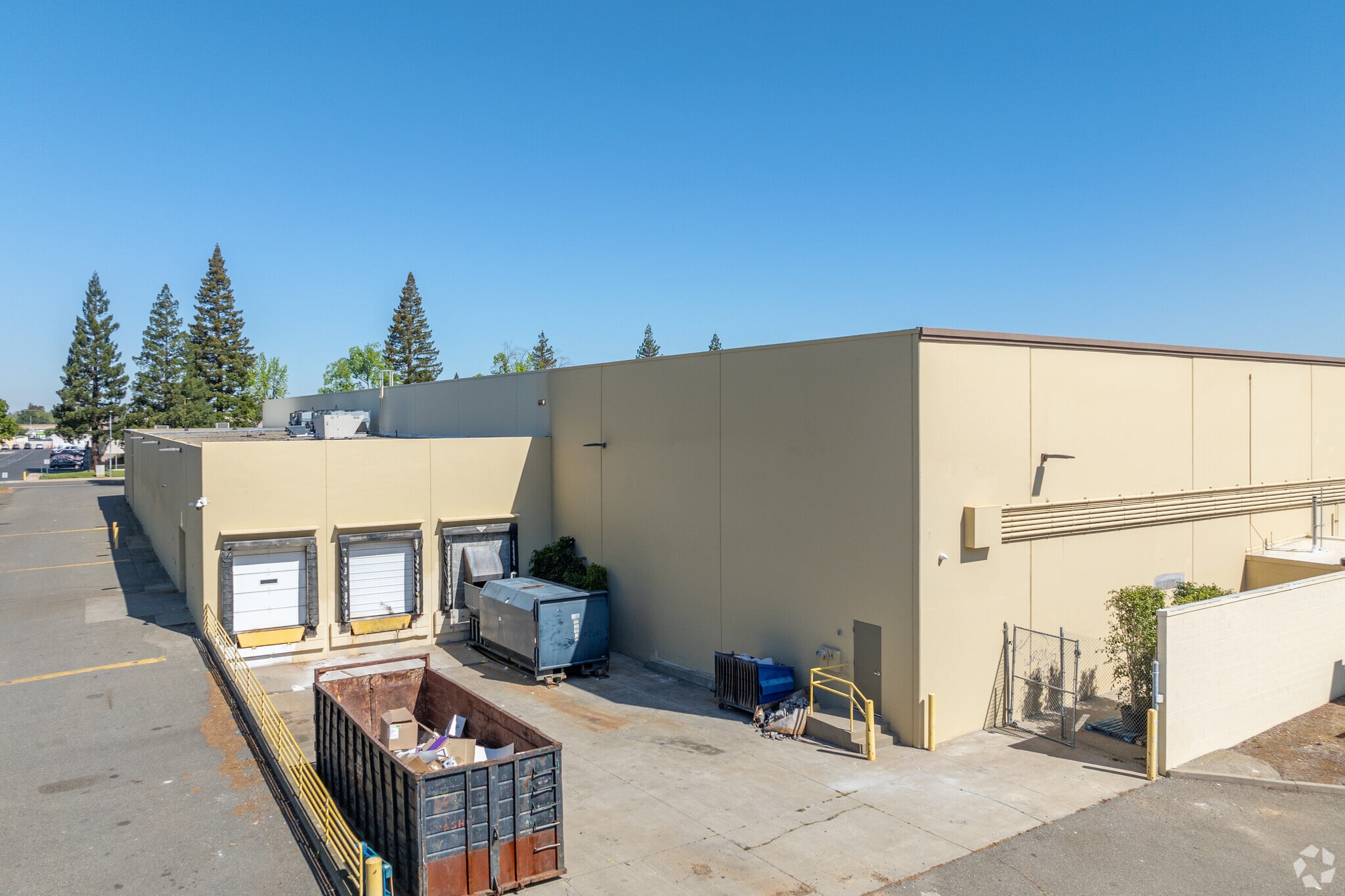 2738 Sunrise Blvd, Rancho Cordova, CA 95742 - Cali Saigon Mall | LoopNet