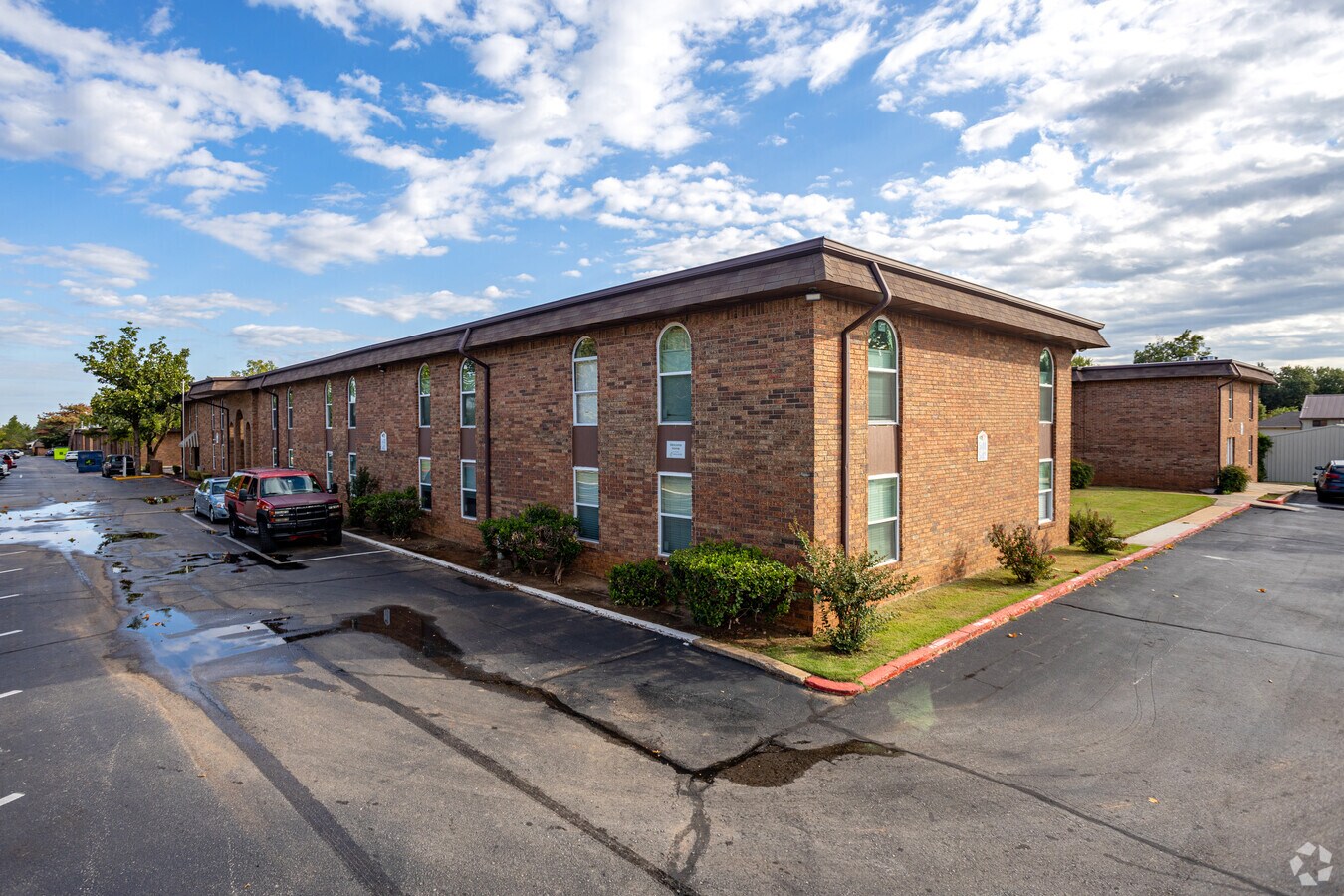 5418 N Meridian Ave, Oklahoma City, OK 73112 | LoopNet