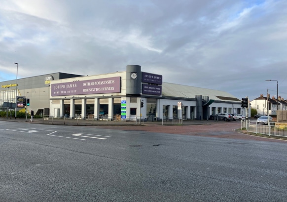 770 Chester Rd, Manchester, M32 0FF | LoopNet